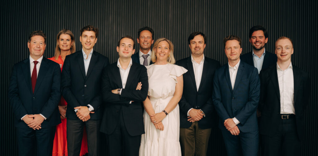 About us - We are Integra. A team of passionate private equity experts